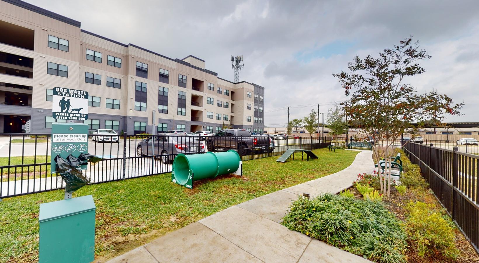 Bellrock Memorial | Luxury Memorial, Houston 1 & 2 Bed Apartments